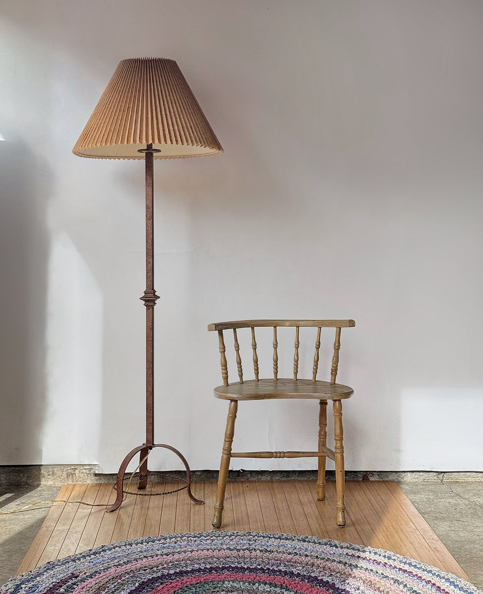 1940's Wooden Spindle Curved Back Single Chair – The Bohemian Find